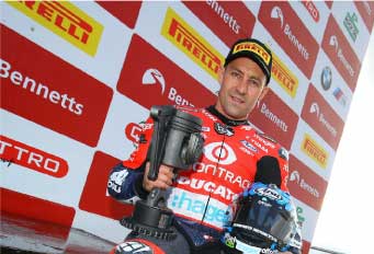 VisionTrack Ducati riders move up to first and second in BSB Superbikes ...